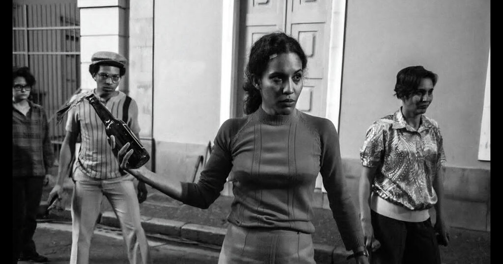 Teoria e Debate | A saga da Maria Antonia - Teoria e Debate